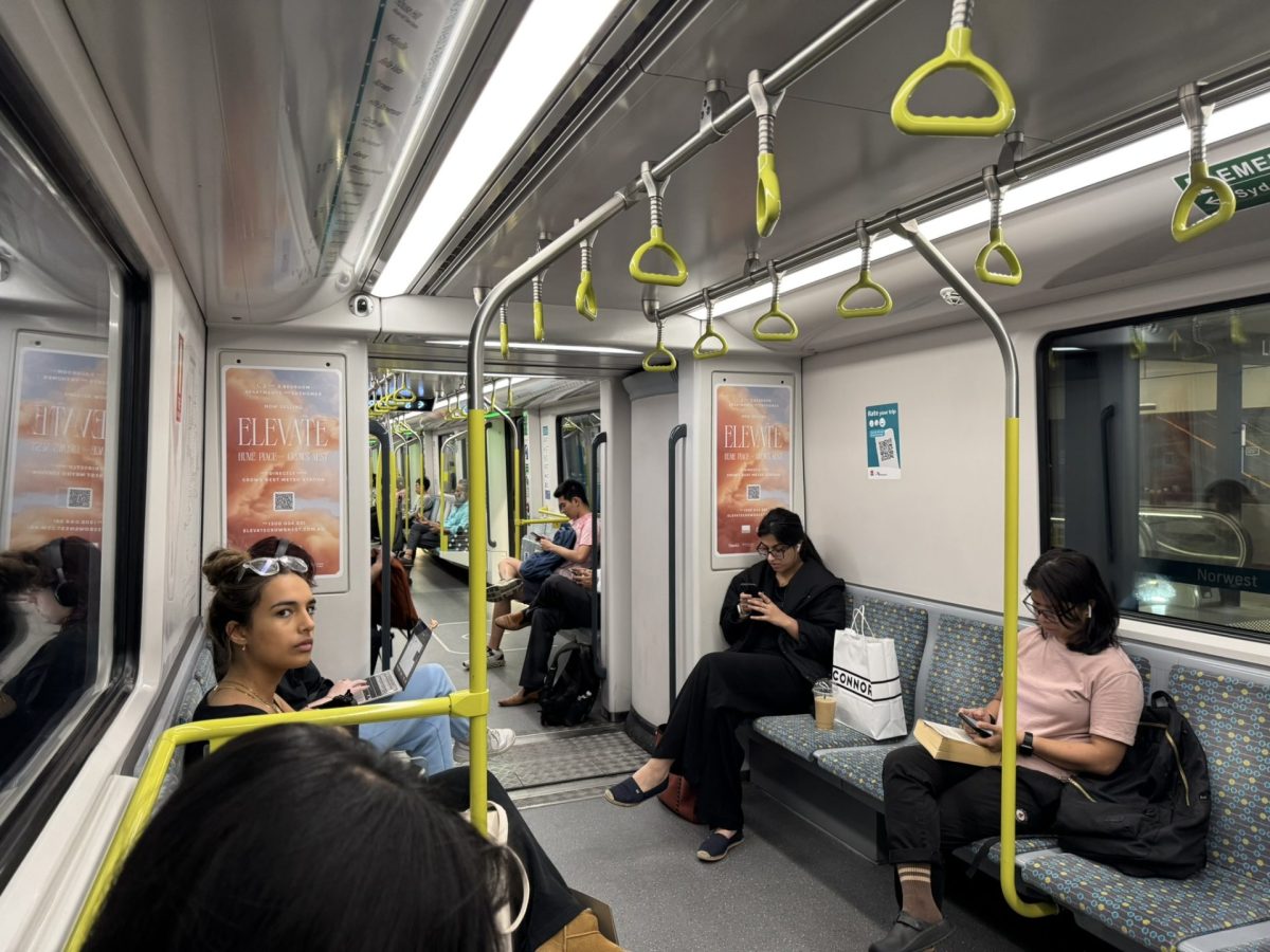Train & Light Rail Advertising - MPA